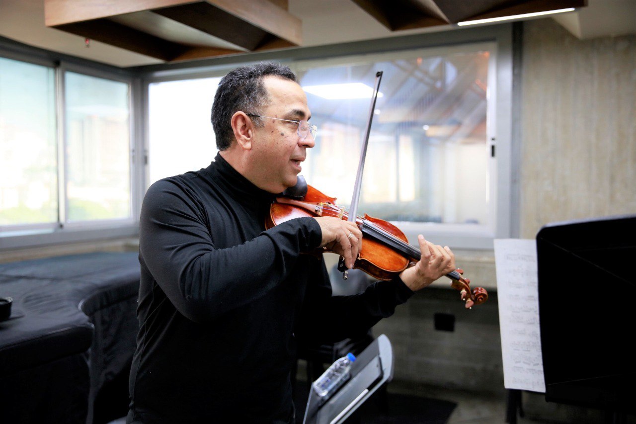 El maestro Eddy Marcano dirige este sábado a la Orquesta Sinfónica Juan ...